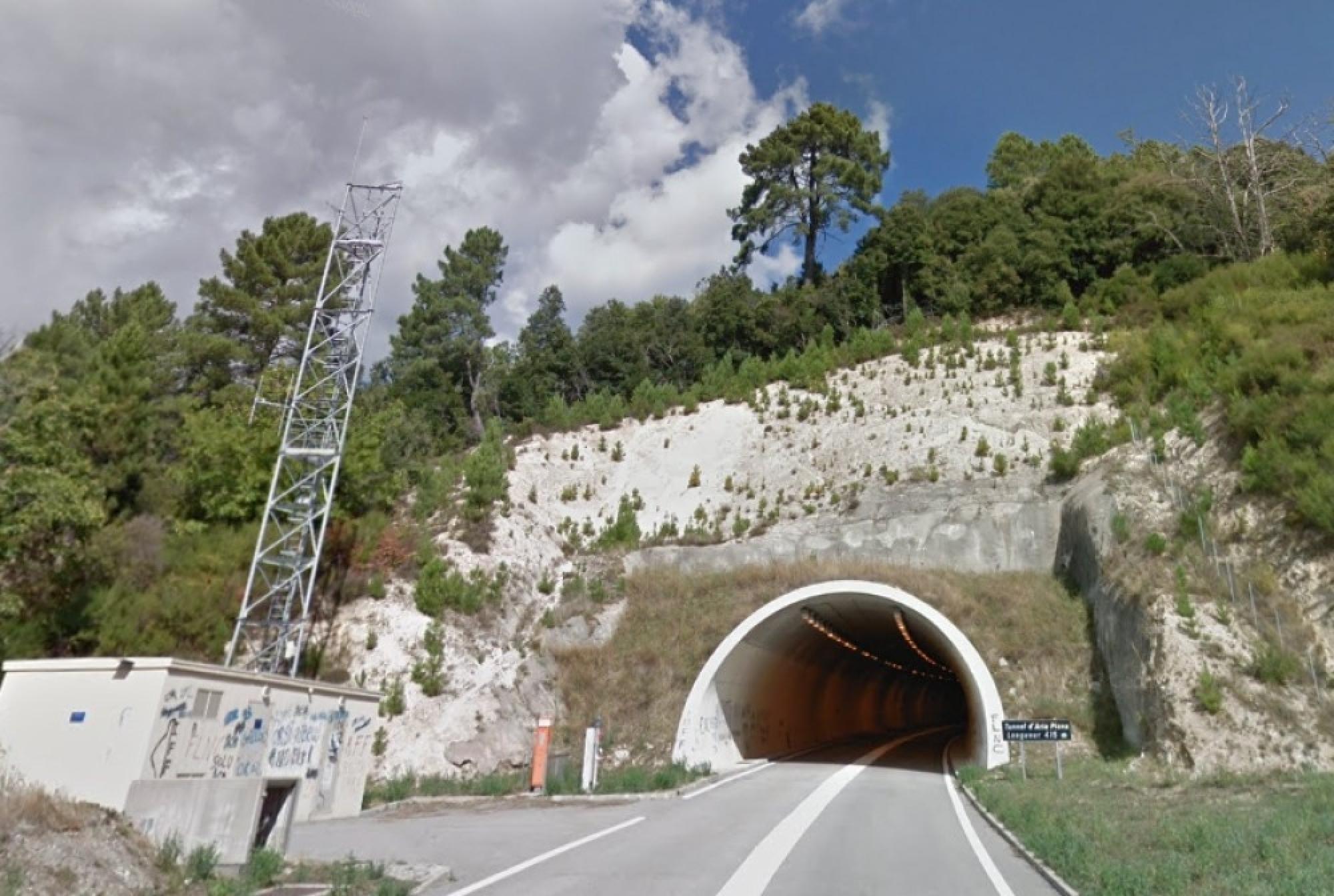 Tunellu di Bucugnà chjosu di notte pè travaglii